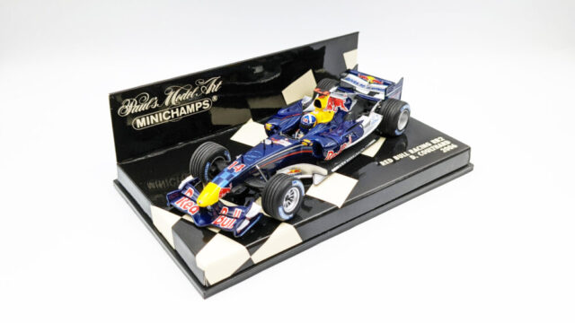 レッドブル RB2 D.クルサード | F1ミニカーあれこれ